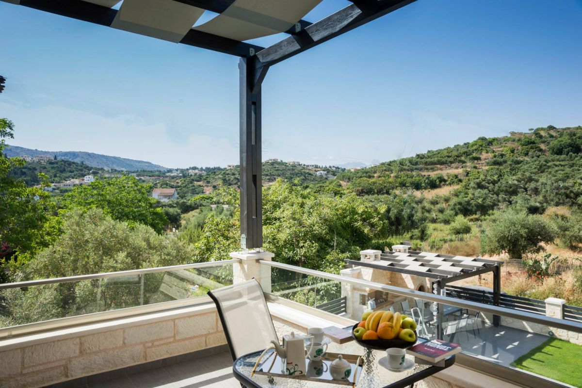 Near the sea villa Azalea at Chania for relaxing vacations