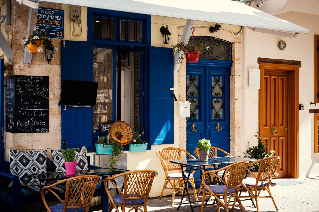 Avoid crowded tourist places in Crete