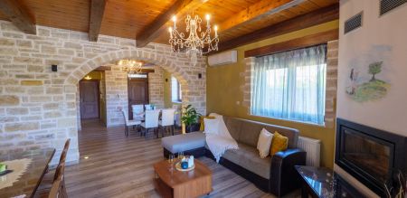 Newly built villa Semeli with wood and stone, near Rethymnon