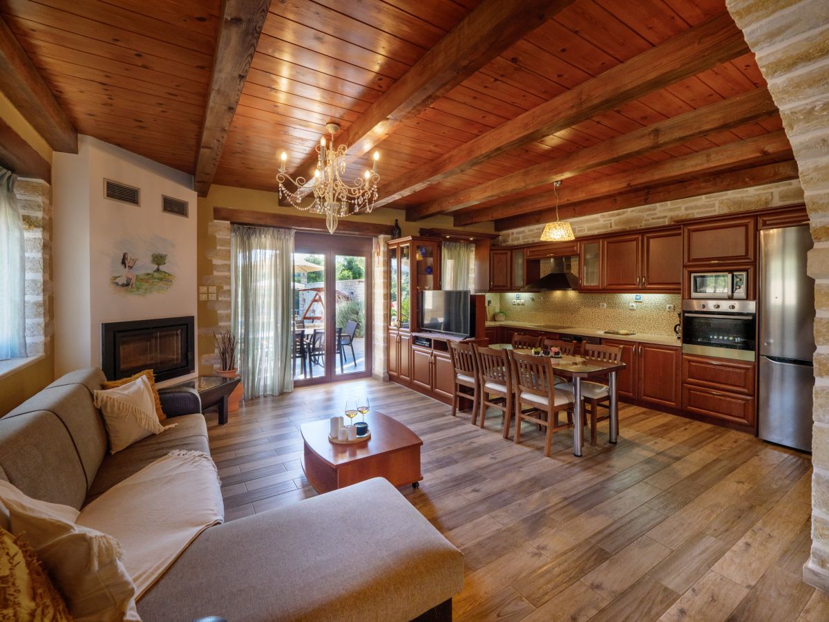 Newly built villa Semeli with wood and stone, near Rethymnon