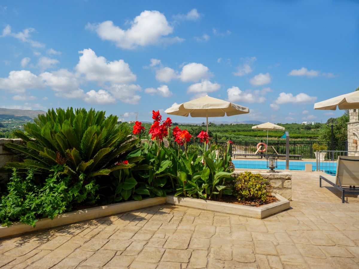 Newly built villa Semeli with wood and stone, near Rethymnon